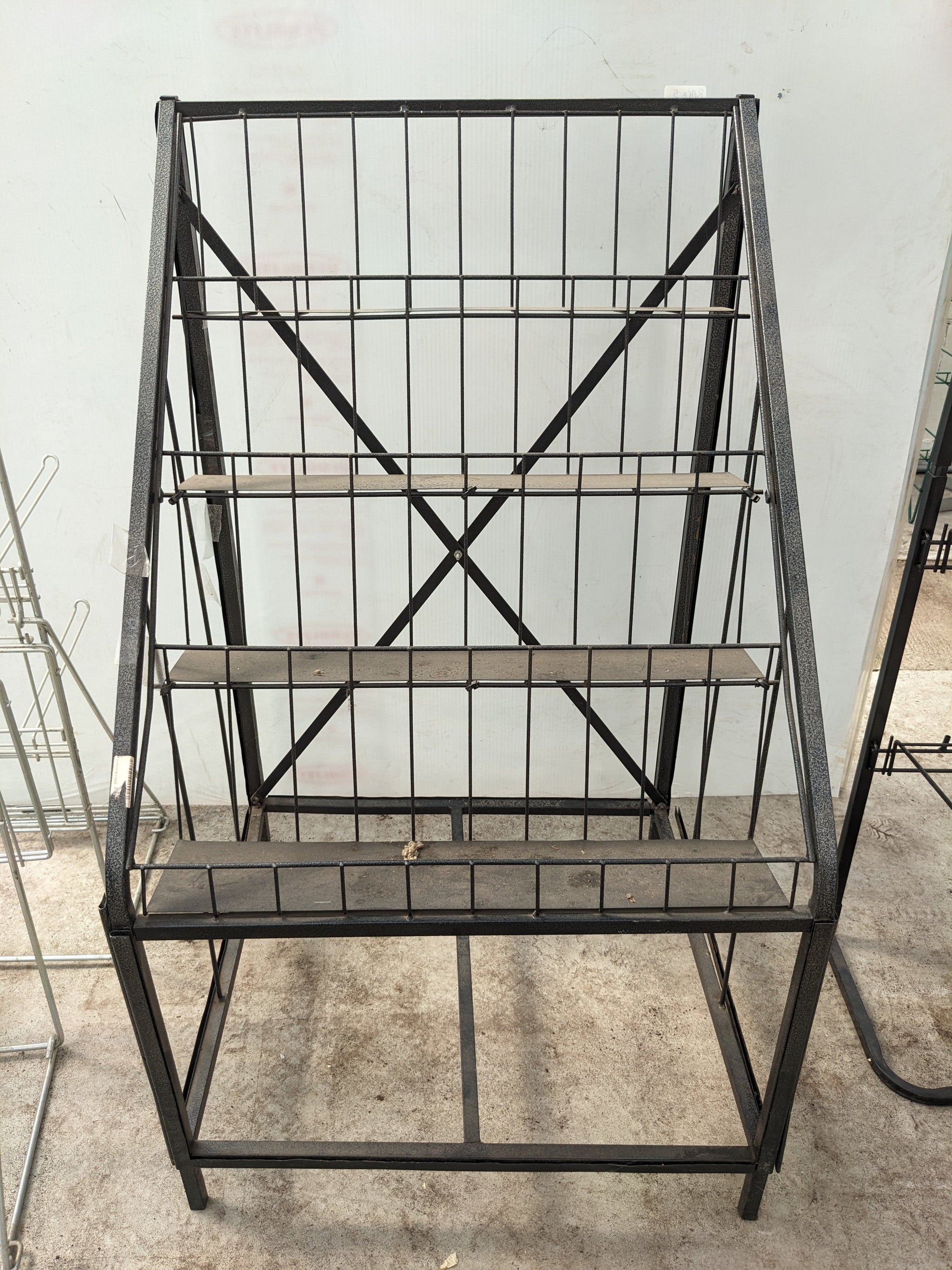 Présentoir commercial - Display Shelf / rack 5